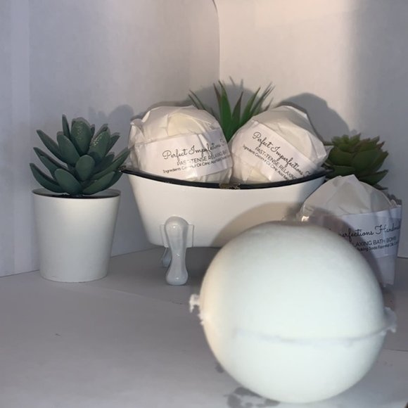 Hand Crafted | Bath & Body | Pasttense Oil Tension Blend Bath Bomb ...